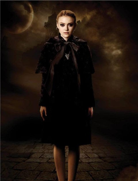 SNEAK PEEK : Dakota Fanning Is 'Jane' Of The 'Volturi Coven'...