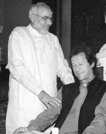 Imran Khan approached Naseerullah Babar(killer of urdu speakers during ...