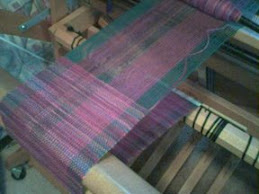 weavings&intersections: pin weaving