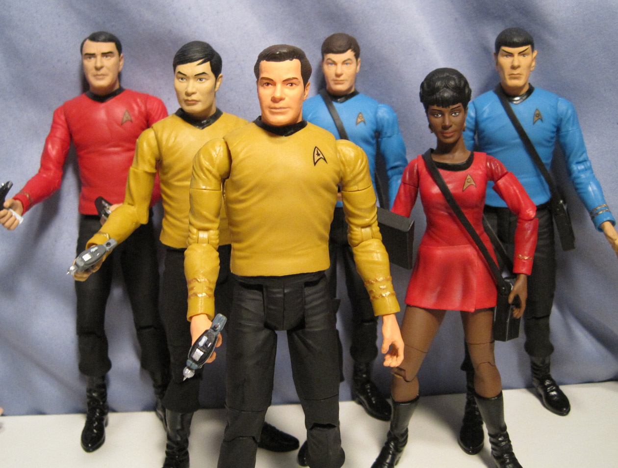 Sifting Through The Clearance Bin: Review: Diamond Select Star Trek 2-Packs