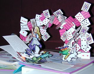 Mighty Lists: 25 cool pop up books