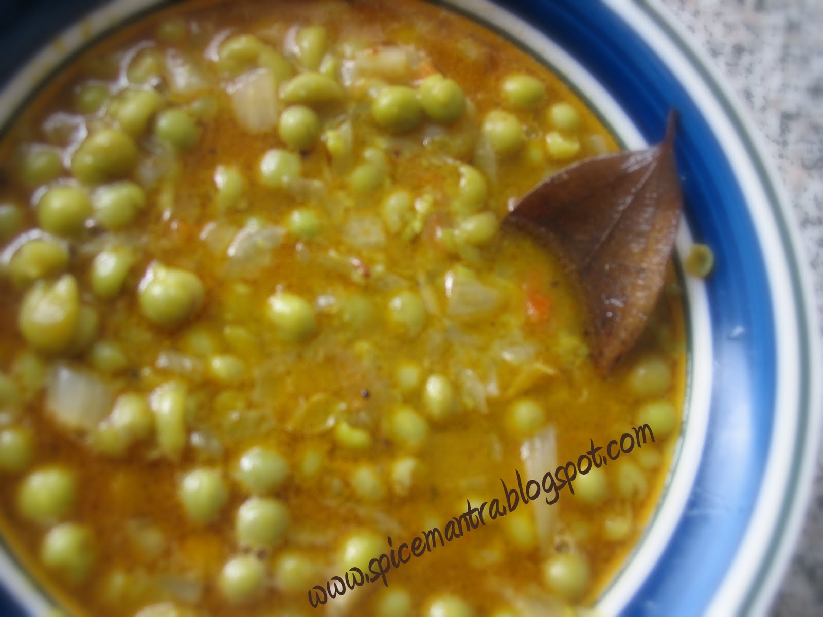 * Treat your tongue *: Ragada(Ragda) Pattice