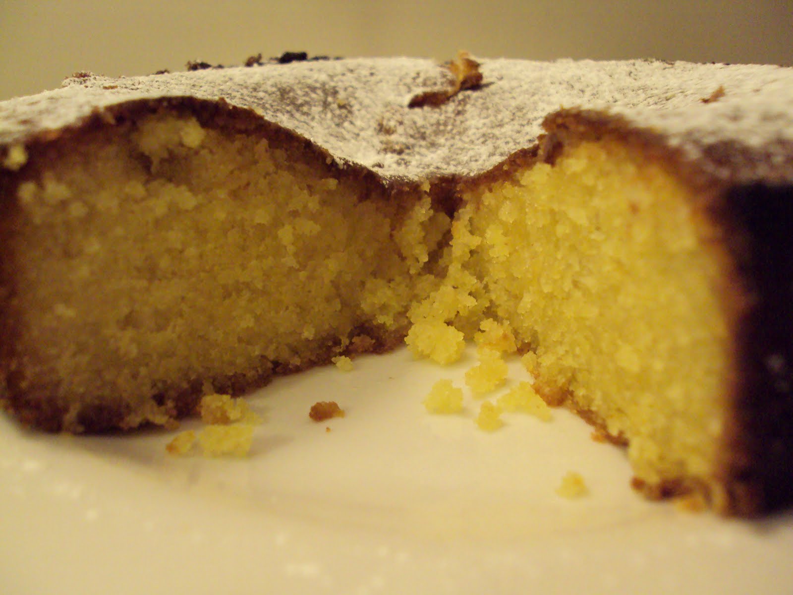 Me, My Food and I: Lemon Polenta Cake
