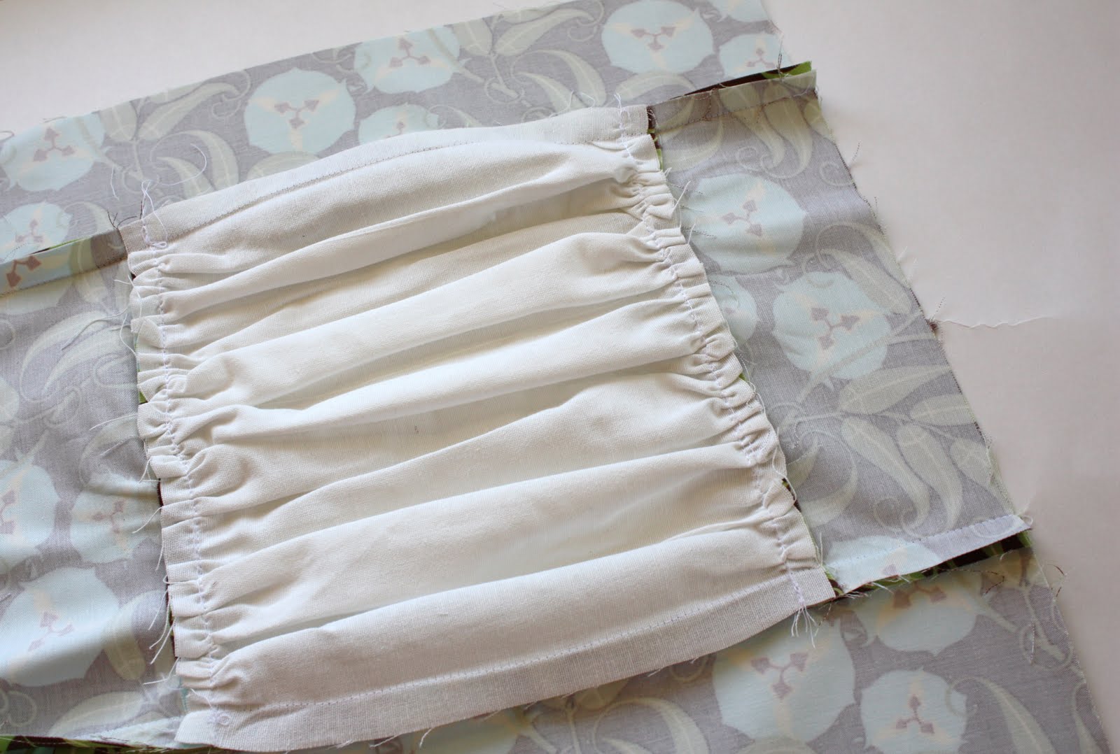 Gathered Pillow Tutorial - Sew Much Ado
