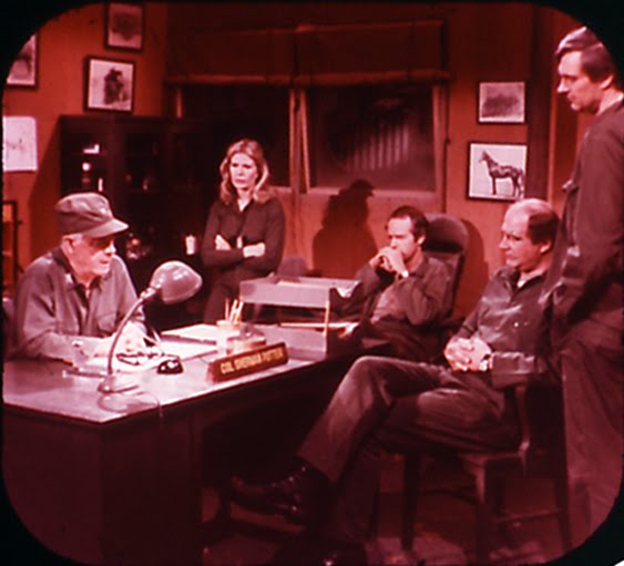View-Master 3-D Spectacular now in 2-D!: M*A*S*H "Major Topper" - 1978