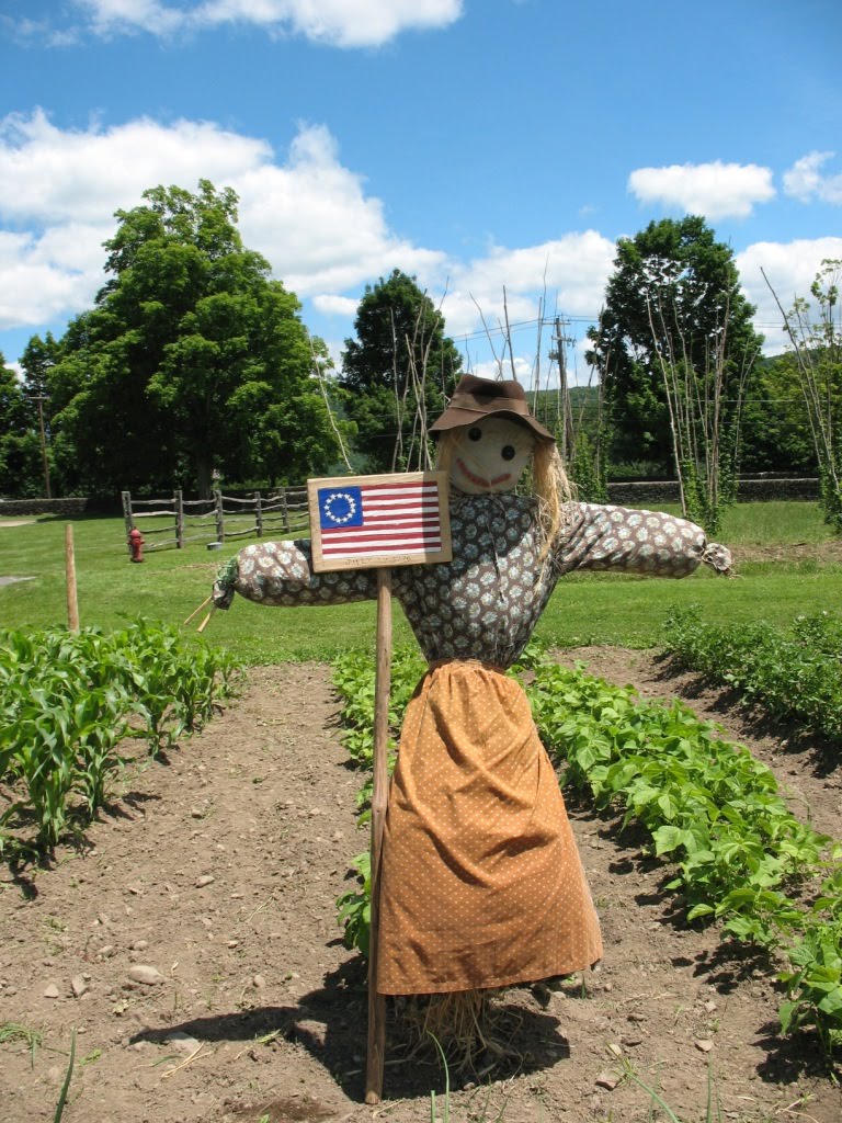 The Farmers' Museum: 1840's Style Pest Control - Scarecrows!