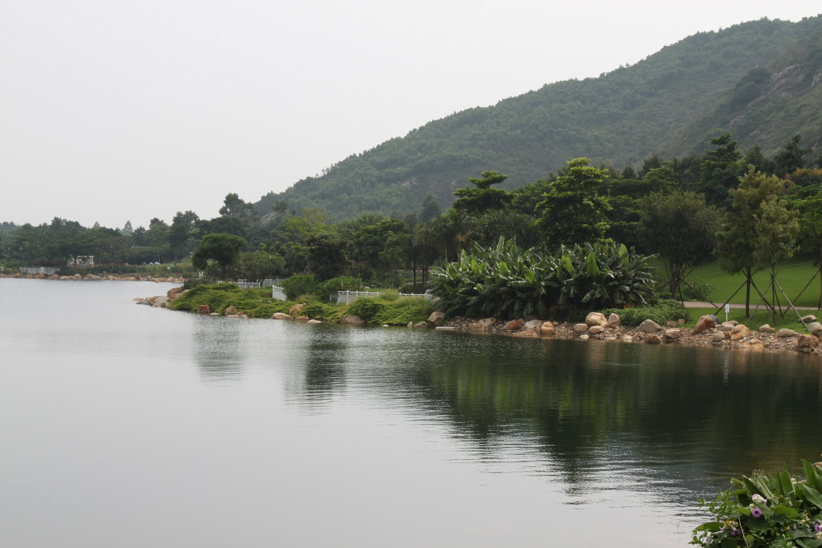 SPD3159 Attractions in Hong Kong!: Inspiration Lake 迪欣湖 3/10/2010