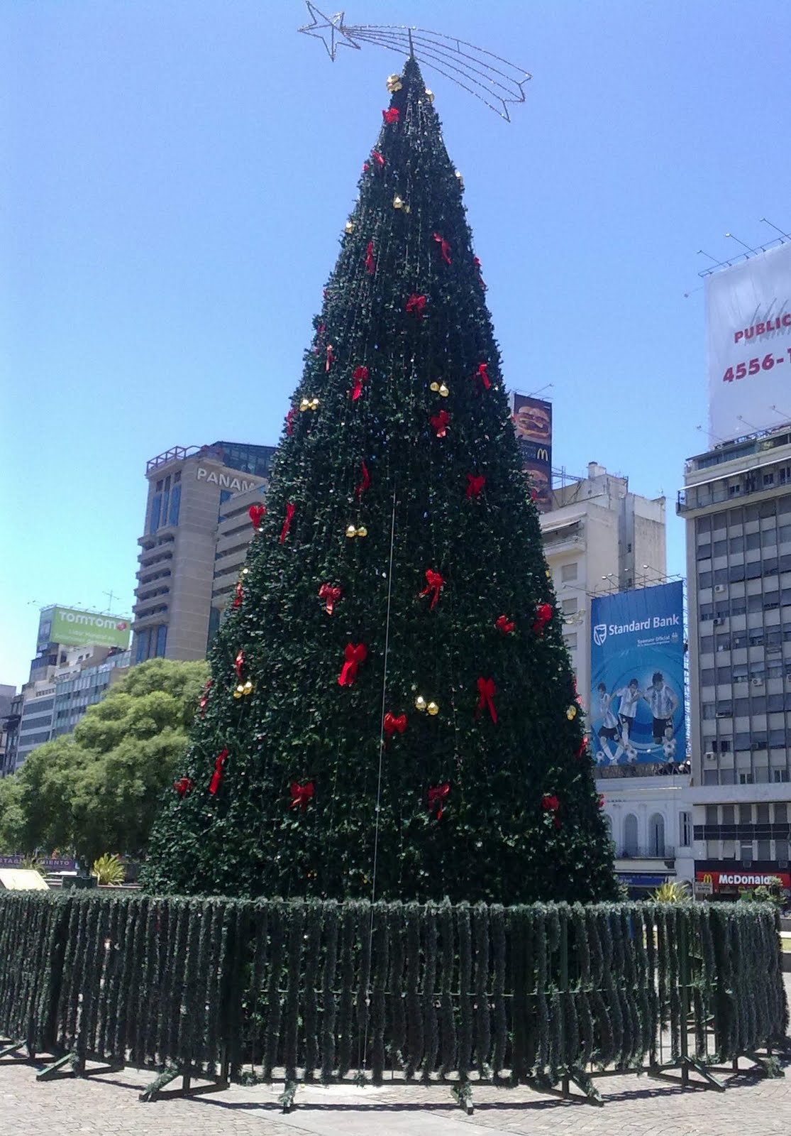 RECORRIENDO BUENOS AIRES: Arbolito del Obelisco y pesebre. 100% ...