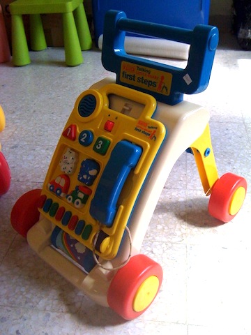 Macam-Macam-Ada: Vtech Little Smart Talking First Steps Walker