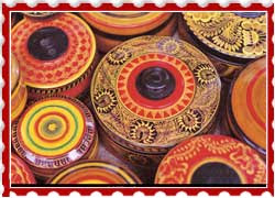 ZUNIGA INTERIORS: Fabulous Finds...Eastern Embellishments...