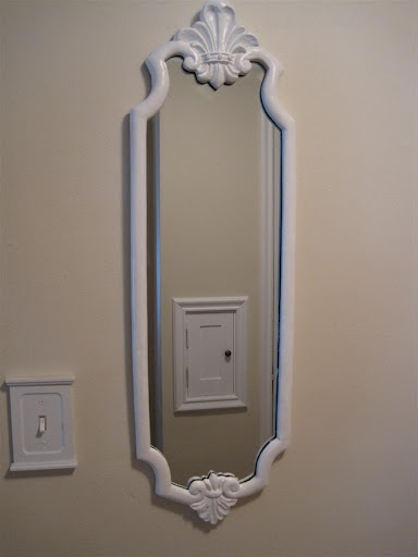 Russet Street Reno: That is one foxy mirror