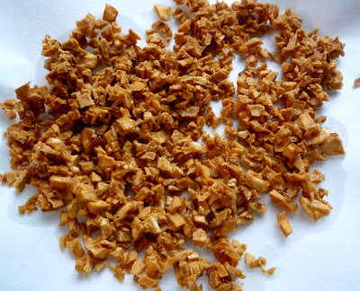 3 hungry tummies: Deep Fried Garlic