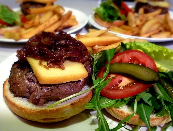 3 hungry tummies: Burger And Chips From The Tummies' Kitchen