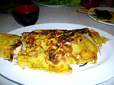 3 hungry tummies: Vietnamese Sizzling Pancake, Bahn Xeo
