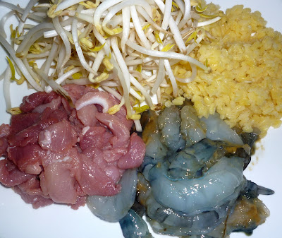 3 hungry tummies: Vietnamese Sizzling Pancake, Bahn Xeo