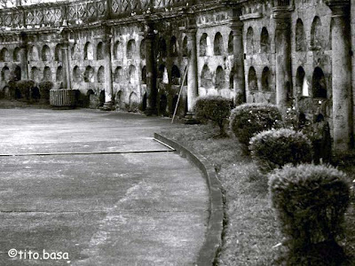 Backpacking Philippines: Manila: Paco Park, Paco Cemetery and St ...