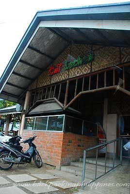 Backpacking Philippines: CnT Lechon Cebu