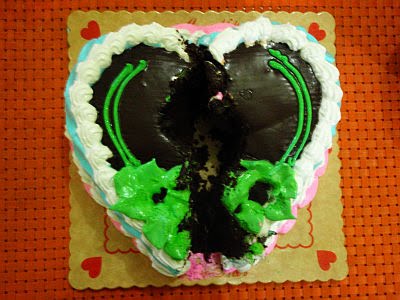 Backpacking Philippines: The Heart-shaped Chocolate Cake of Mer-nel's ...