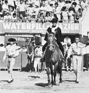 Cultura Taurina de Cd Juárez, Chihuahua: El matador John Fulton "Pintor ...