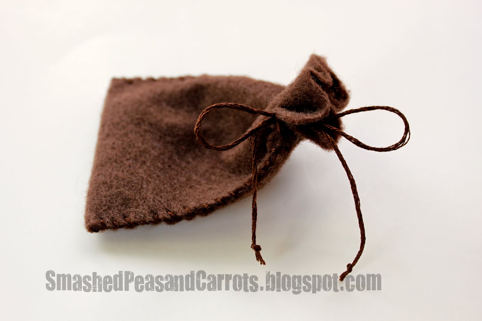 Drawstring Trinket Bag Tutorial - Smashed Peas & Carrots