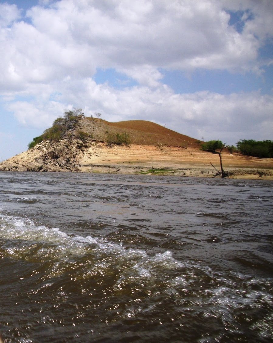 Guayana: Eje Sur Upata Santa Elena de Uairén: El Río Paragua Un Río ...