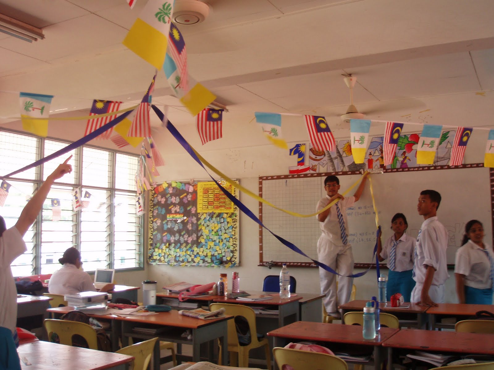 Penang Free School 6R-4/6A-4: MERDEKA decoration!!!!!