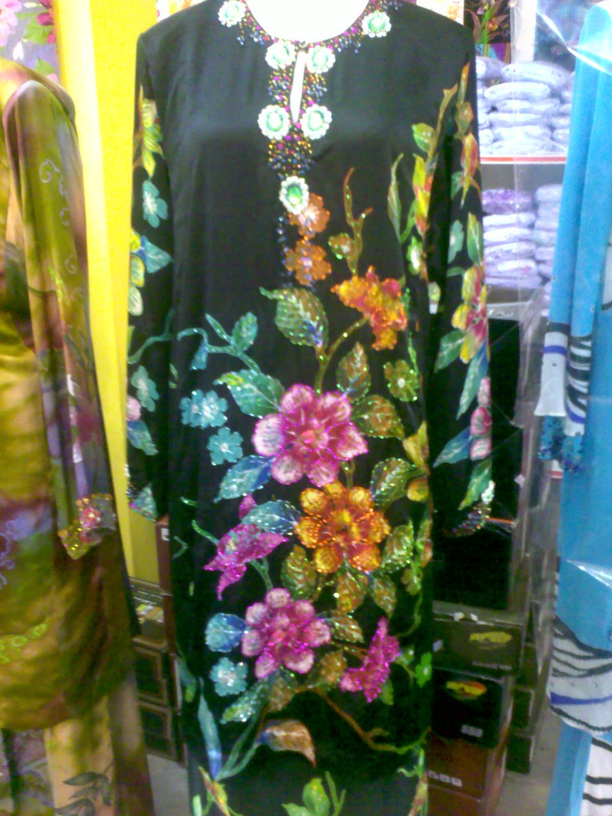 ANR TEXTILES SDN BHD (922287-W)