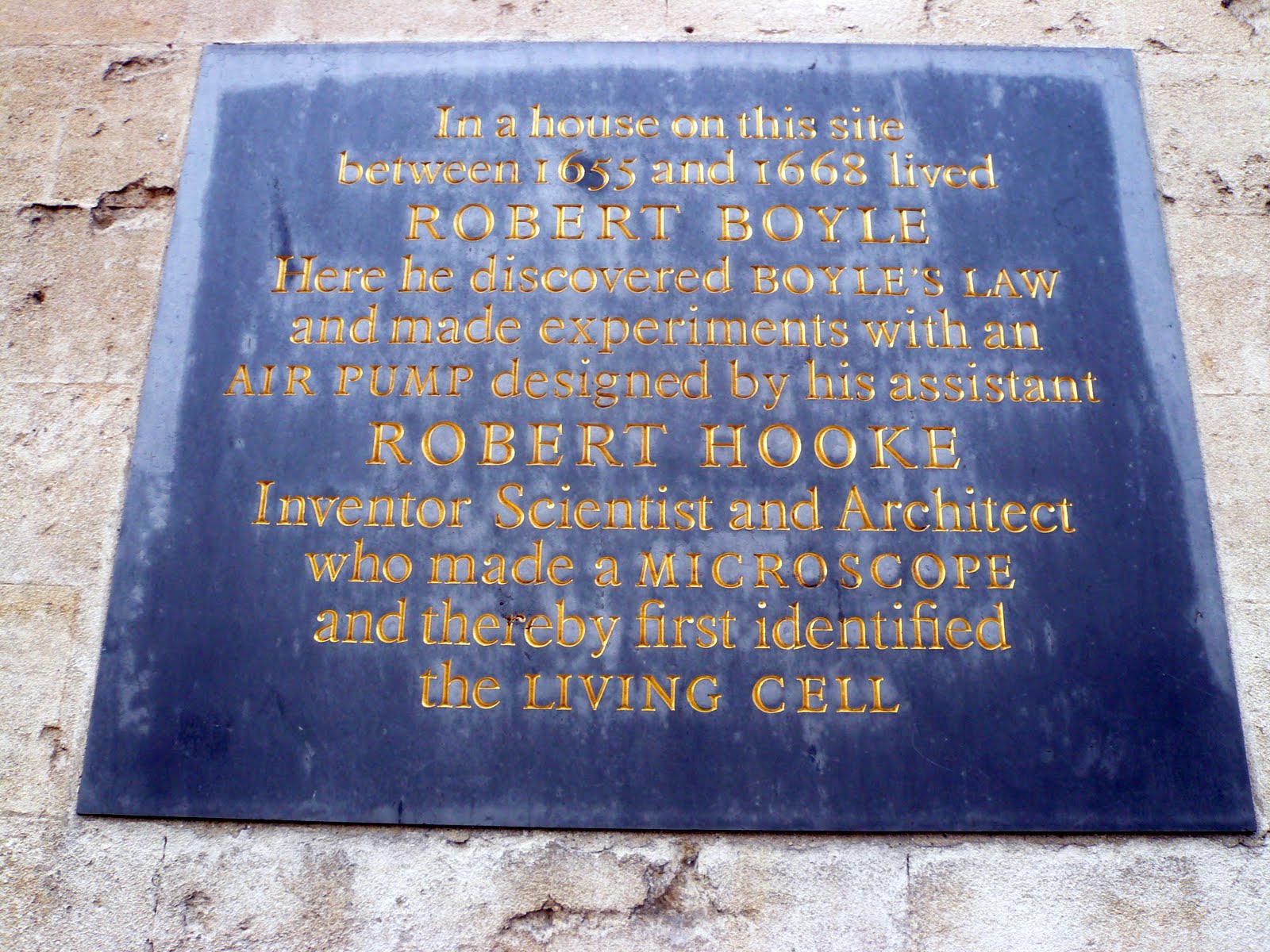 SCIENTISTS' MEMORIALS‏: Robert Boyle and Robert Hooke memorial
