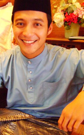 Biodata Redza Minhat