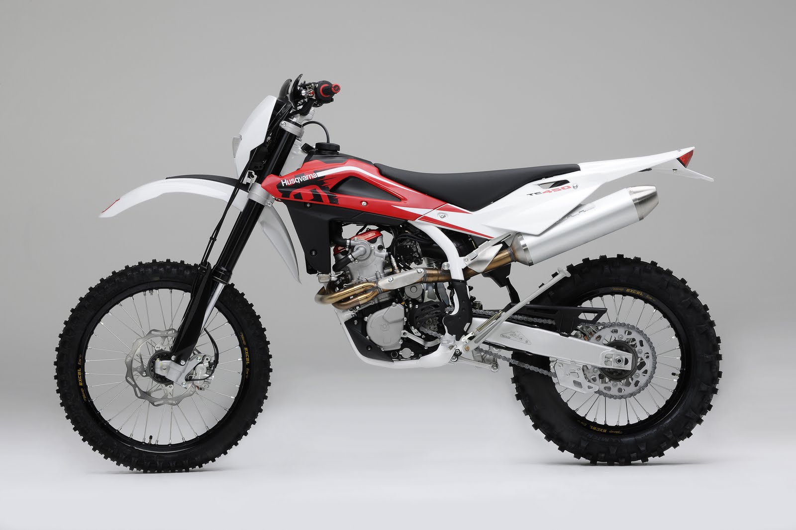 Moto-Red EL SALVADOR: HUSQVARNA-TECH RIDER