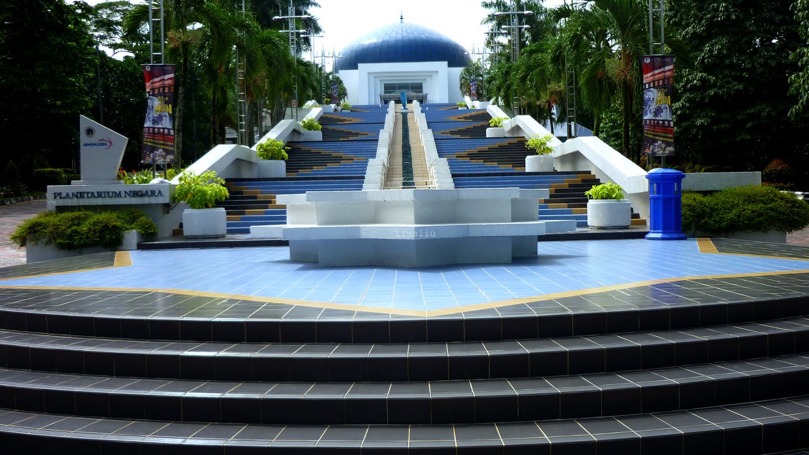 kuala lumpur street walking: July 2010