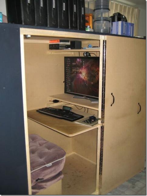 uniQuePic: Smallest Office Ever