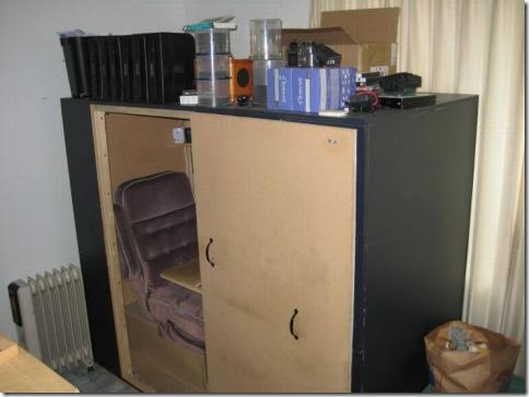 uniQuePic: Smallest Office Ever