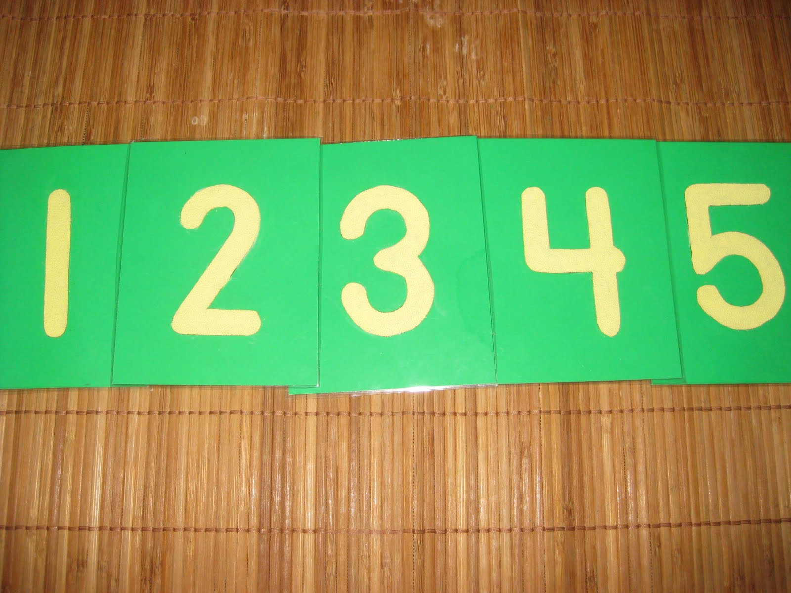 2 Pequeños Traviesos: Numeros de Lija CASEROS / HOMEMADE Sandpaper Numerals