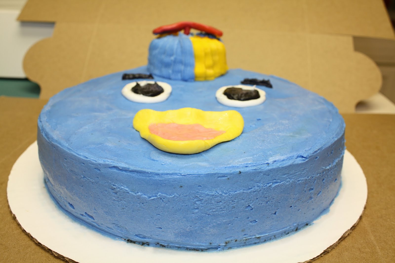 Two Sweet Bakery: Buttercream Pablo (backyardigans) cake