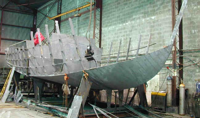 Specifying a Trawler: Hull Construction
