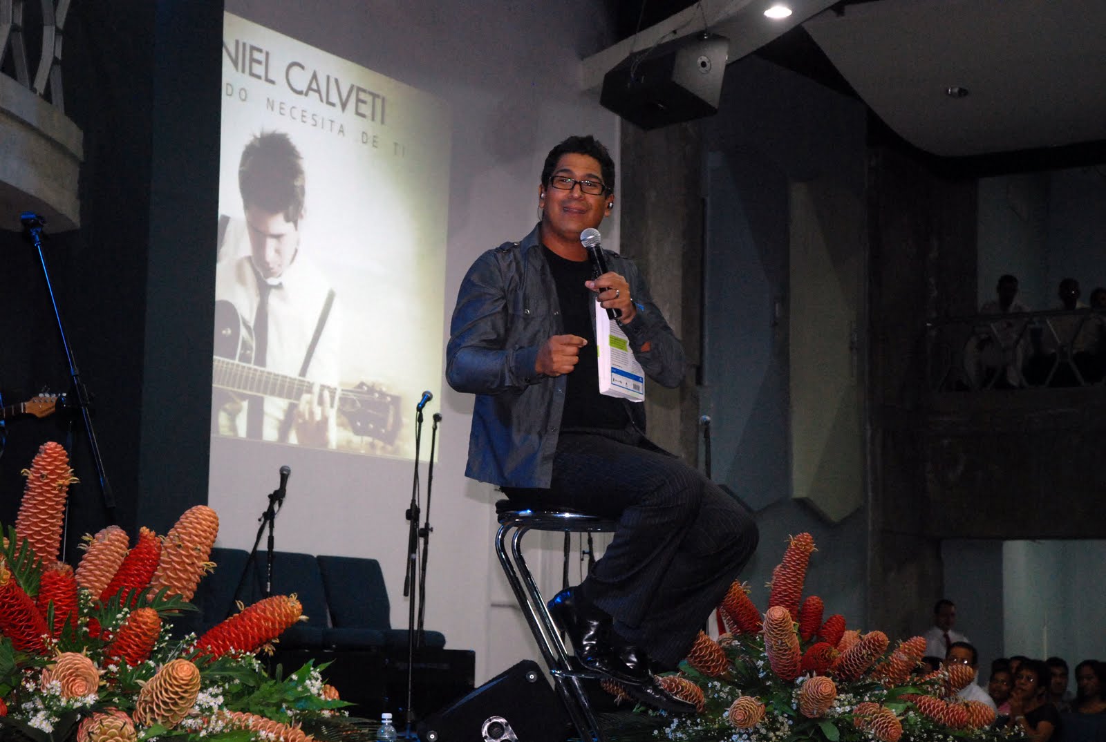 Metido Al Medio Cristiano: Daniel Calveti: Un bálsamo musical