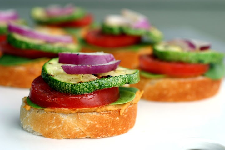 The Cooking Photographer: Open-Faced Veggie Sliders