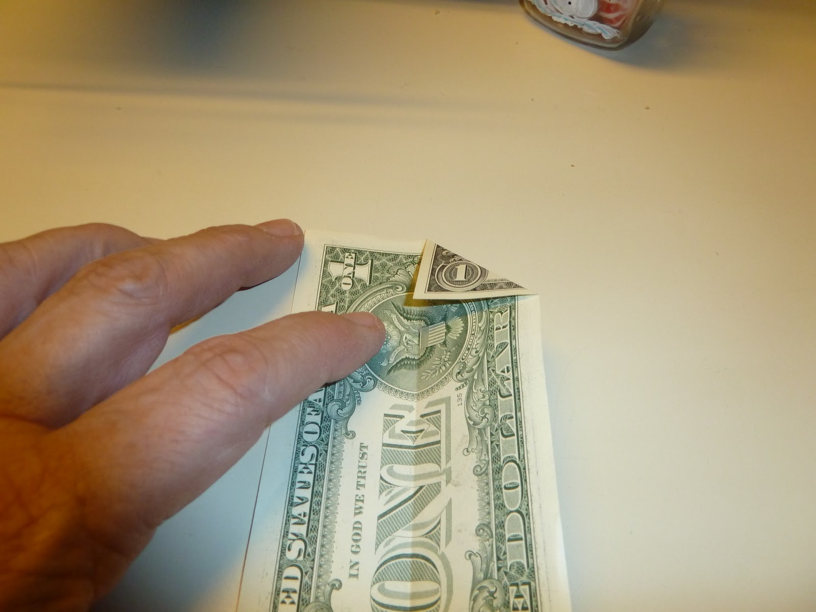 Make it easy crafts: "Easy money" folded five pointed origami star