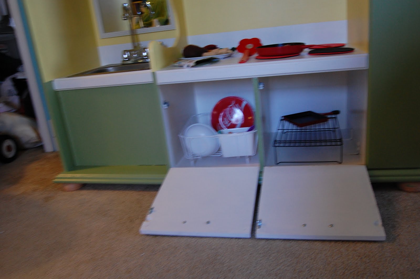 The Busy Bug Life: Bug's Repurposed Play Kitchen