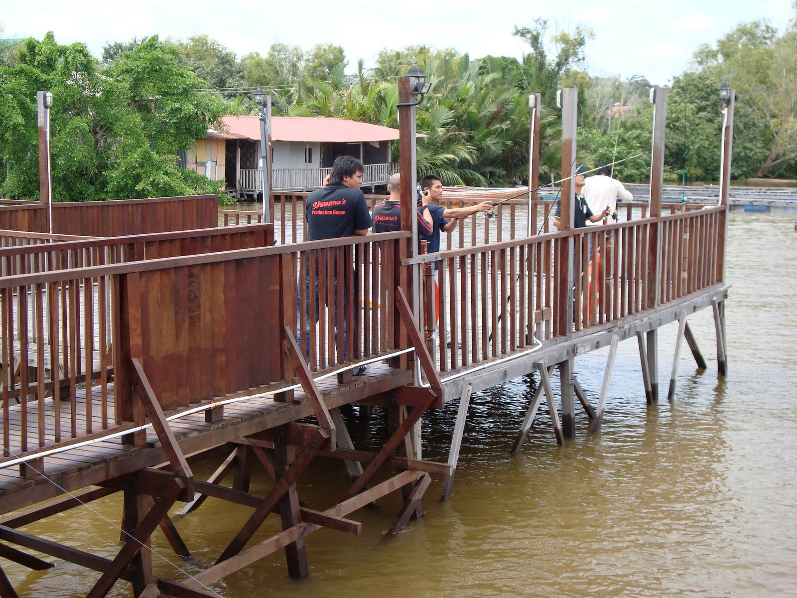 Brunei Share: Brunei Holidays : Fishing Spot at Teraban River