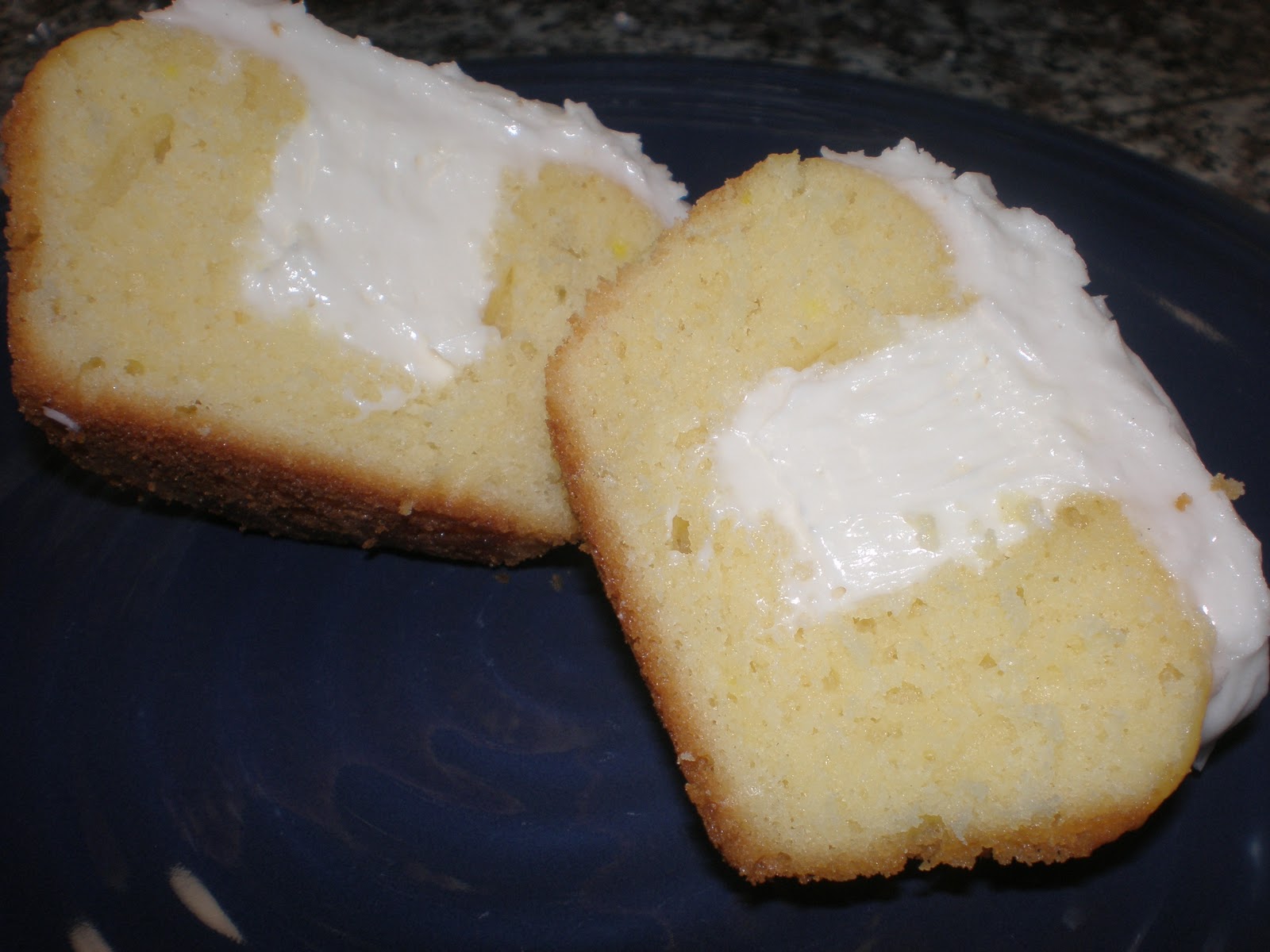 Cupcake Critic: Cheesy Cheesecake Cupcakes