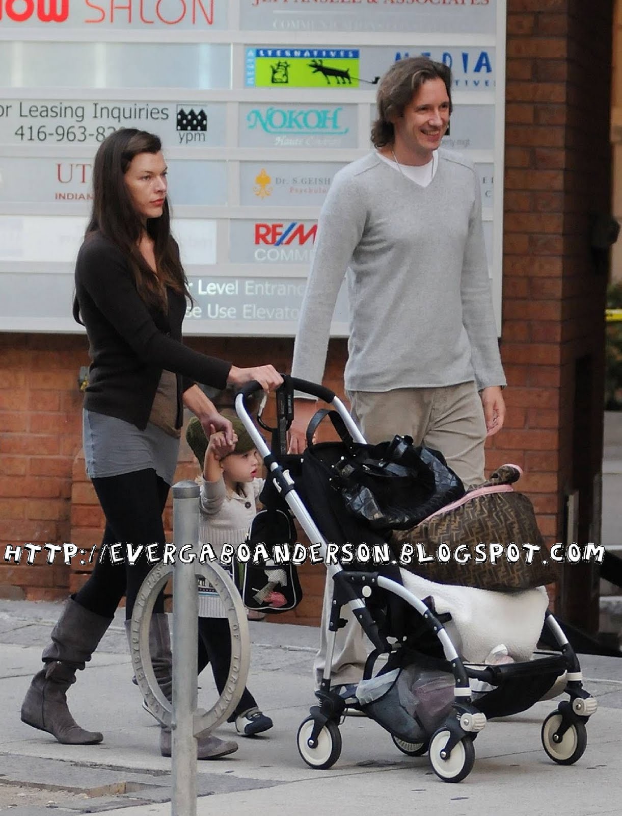 La Familia de Jovovich Anderson: Milla Jovovich, Paul Anderson y Ever ...