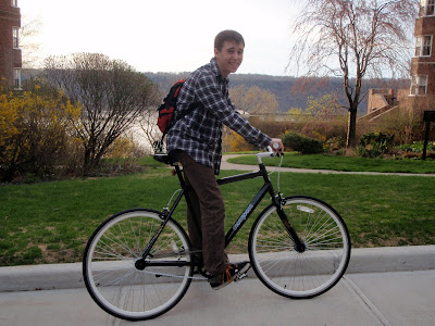 Bike Snob NYC: BSNYC Product Review: Walmart's Mongoose Cachet "Fixed ...