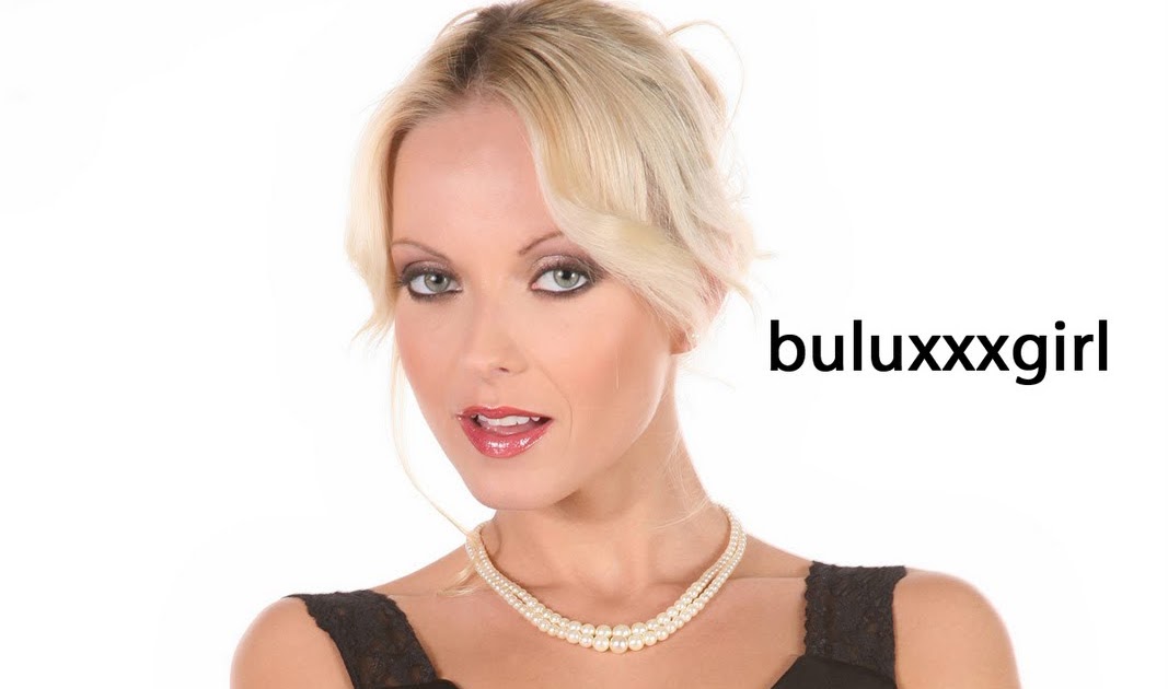 Buluxxxgirl Virtual Babe Jana Cova Showing Hot Striptease {mallu}