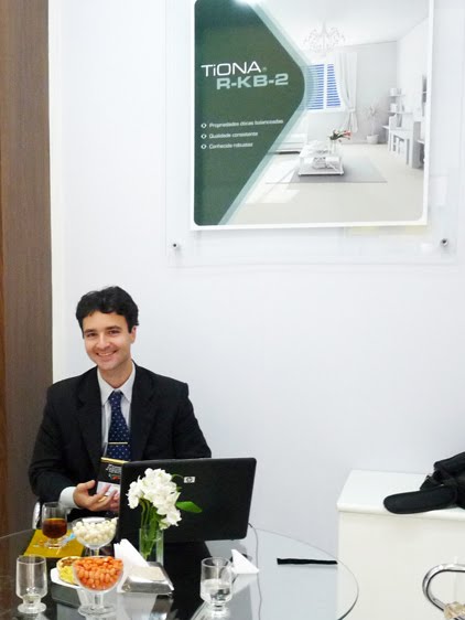 Tom Sales | designer gráfico