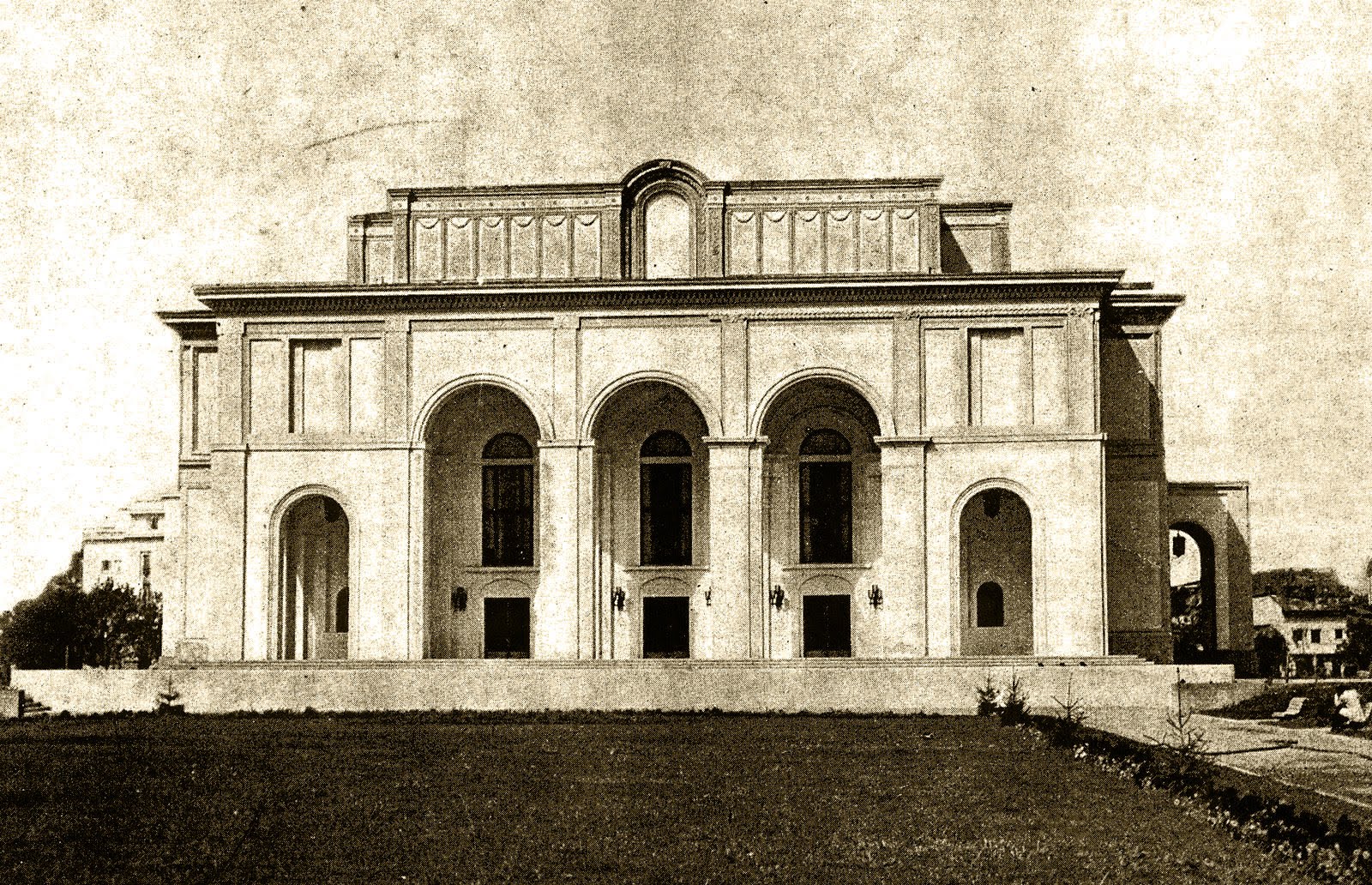 Arh. OCTAV DOICESCU: Clădirea Teatrului de Operă şi Balet, 1953, Bucureşti