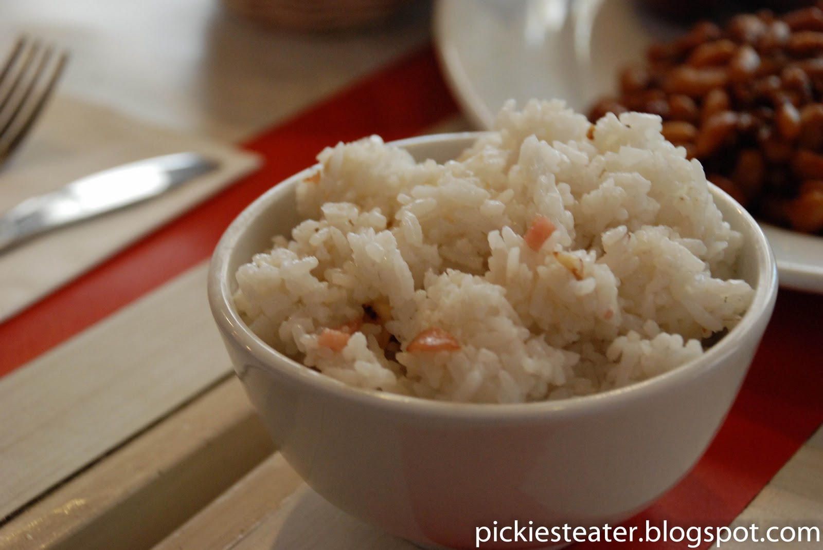 THE PICKIEST EATER IN THE WORLD: THE FLYING PIG HAS LANDED!