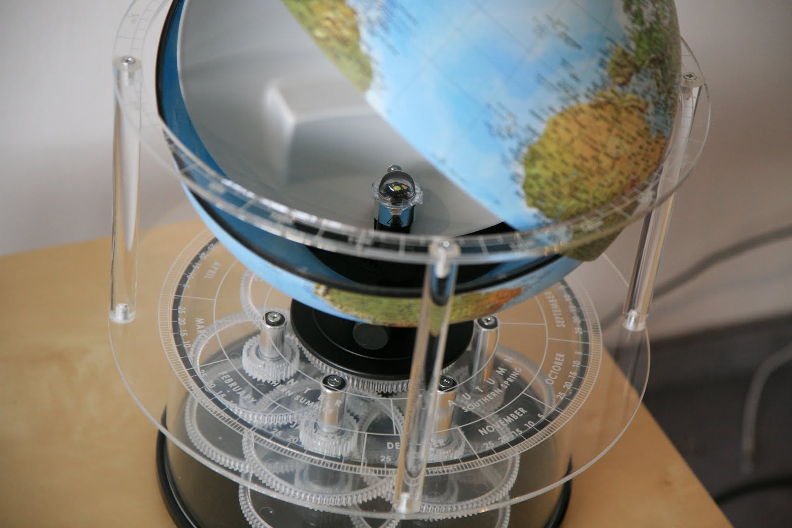 Markus' Photo Blog: Night and Day Globe