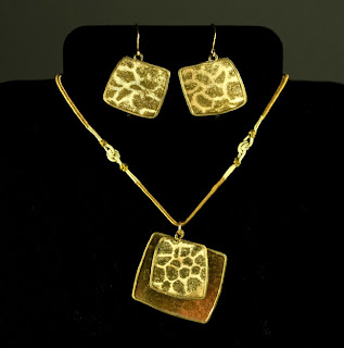 Lorrie Grainger Abdo: Artist Spotlight - Jan Moulder